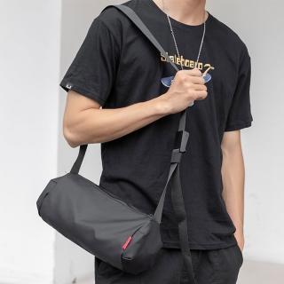 【MoonDy】健身包 運動包 男生包包 斜背包 側背包 斜挎包 小圓筒桶包 肩背包 男圓桶包 男生包包